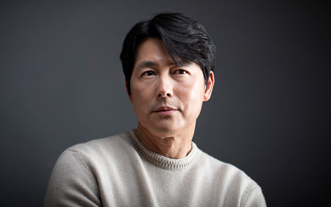 Jung Woo Sung Steps Out After Love Child Revelation